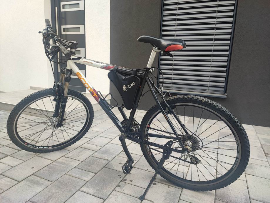 Scott Apache 26 coll