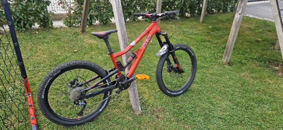 BERGAMONT BIG AIR TYRO 24col DH