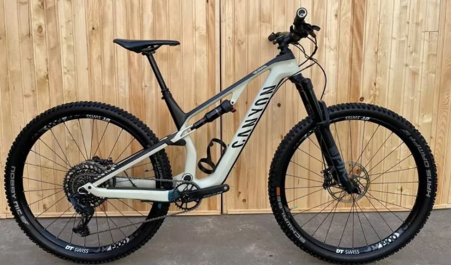 Canyon Neuron CF 8 (2020) Trail 140 mm