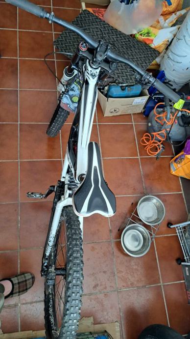DH kolo,gorsko kolo, enduro kolo