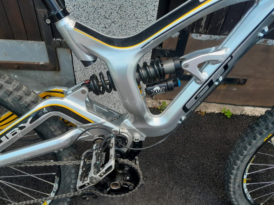 DH kolo GT FURY