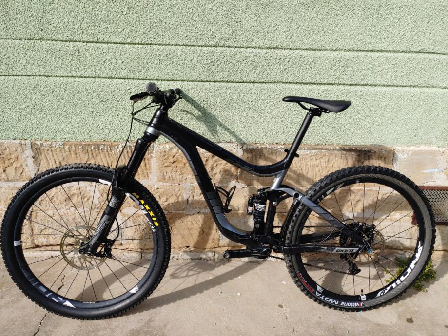 Enduro kolo Giant REIGN 1 2016 27.5