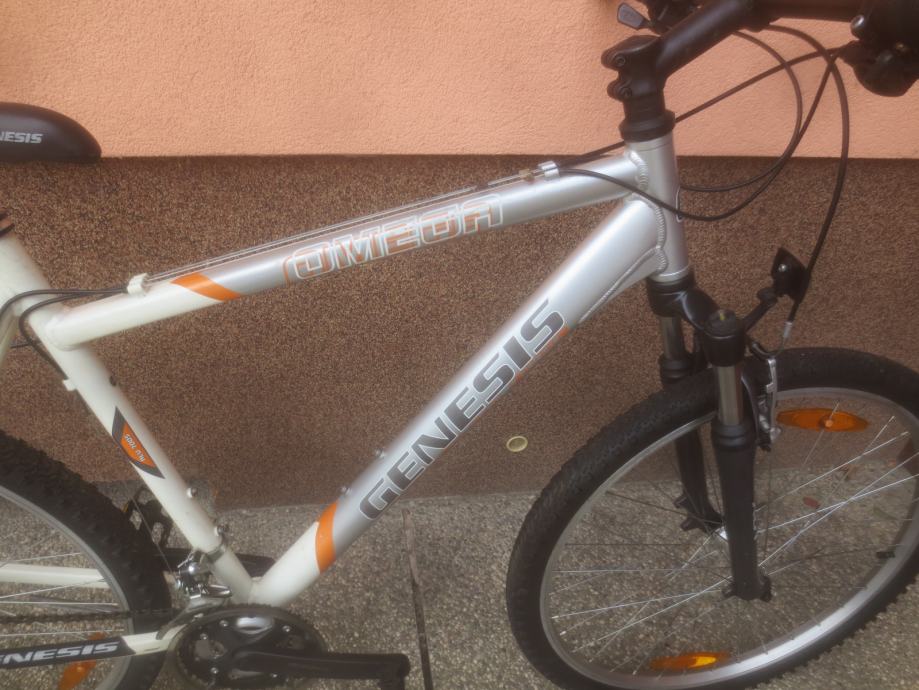 gorsko kolo 26 col GENESIS, alu okvir Lvelik., prestave deore XT, amo