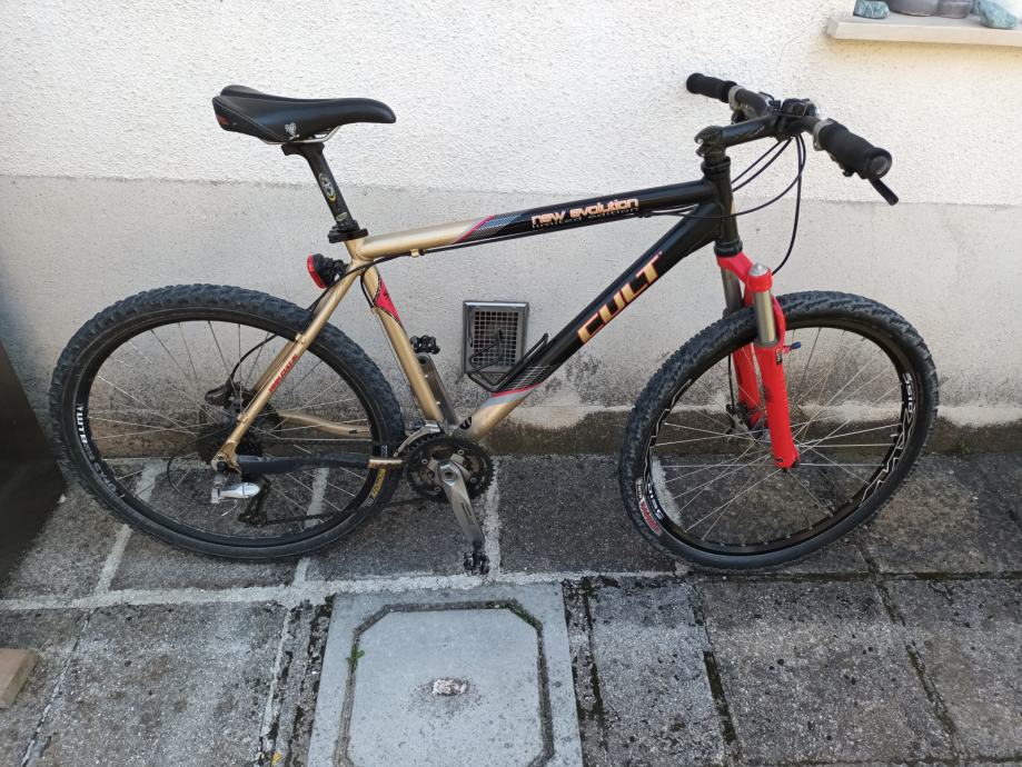 Gorsko kolo CULT New Evolution