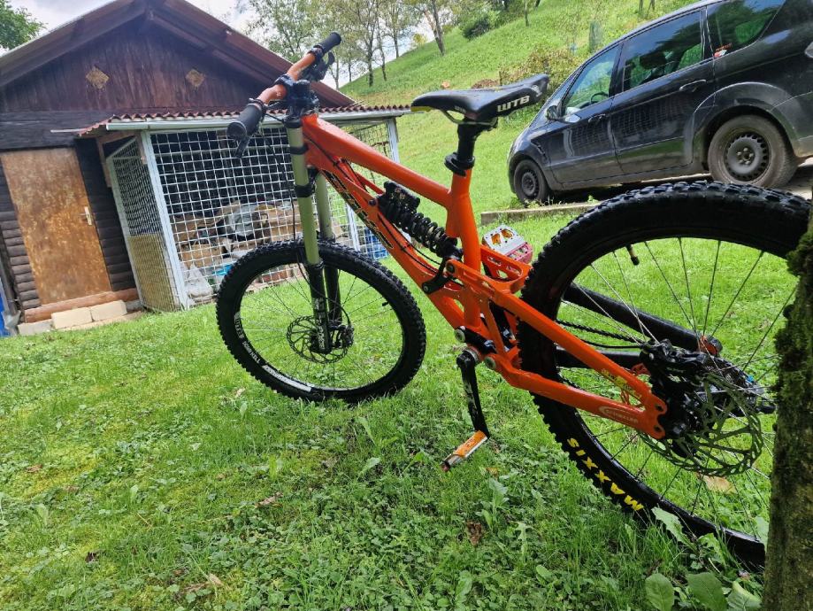 Kolo Cove Shocker DH 2009
