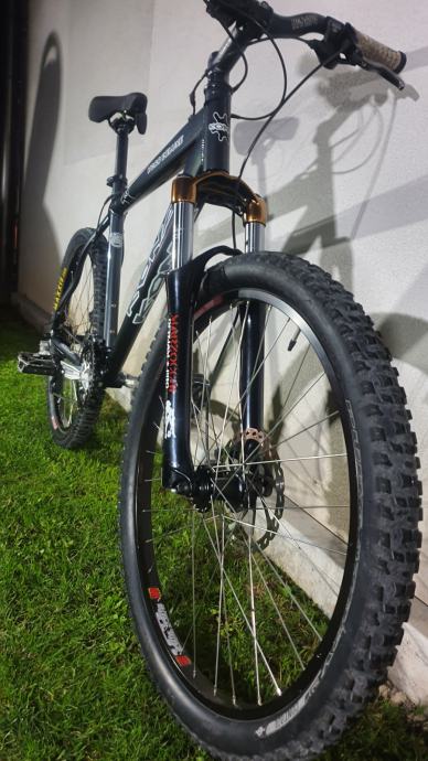 Kona Hoss Deluxe, velikost L