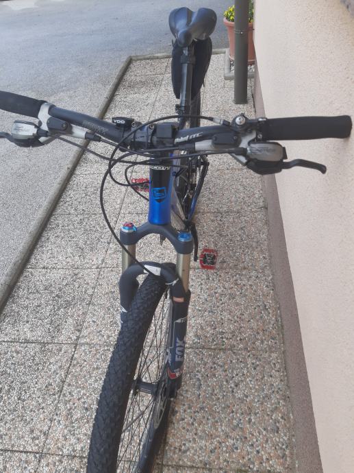 Scott Genius MC 30 poskodovan okvir