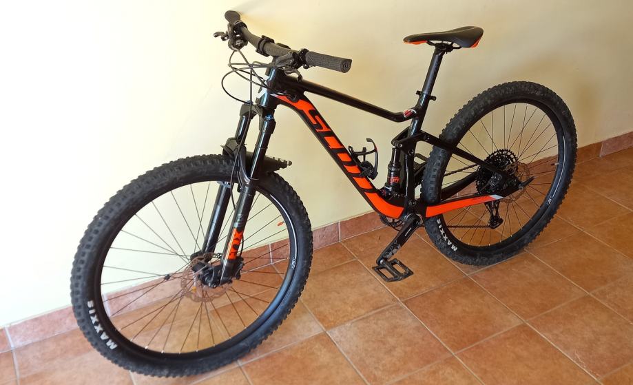 Scott SPARK 700 junior