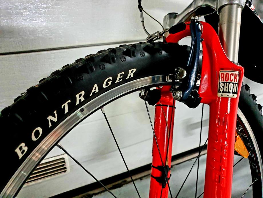 TREK 8000 In TREK 7600 W