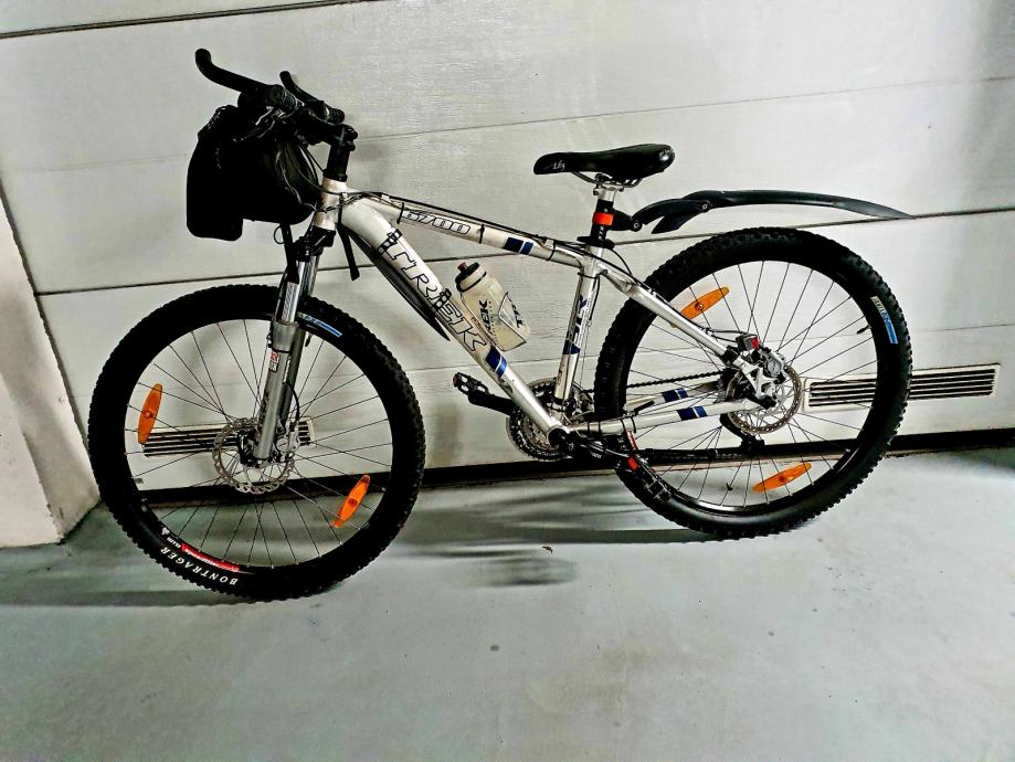 TREK 8000 In TREK 7600 W