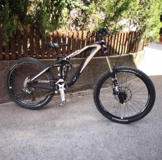 Trek Scratch 8- ODLIČNO OHRANJEN!!!