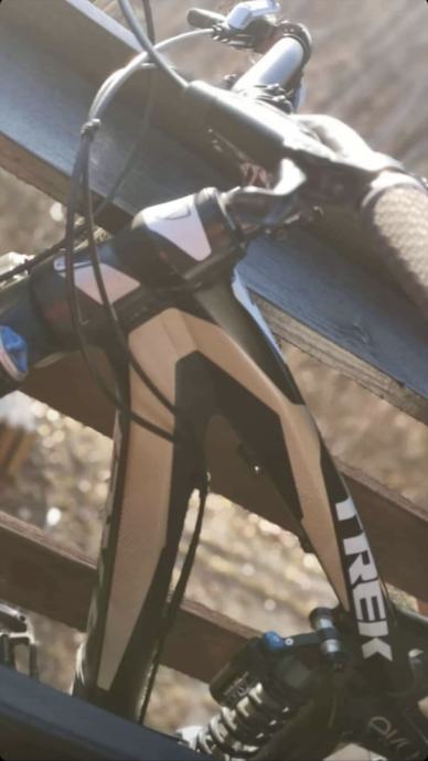 Trek Scratch 8- ODLIČNO OHRANJEN!!!