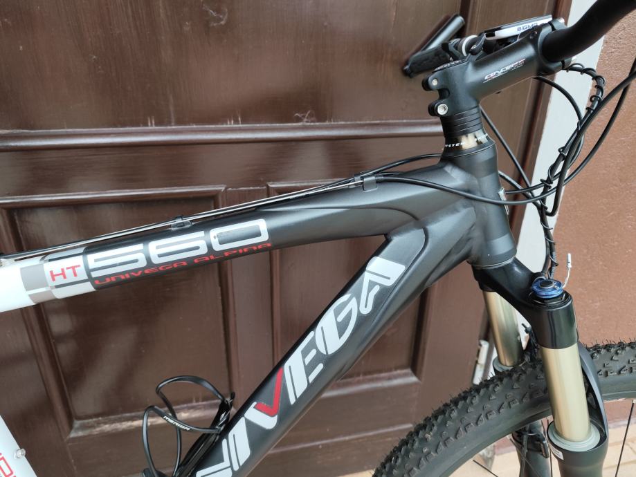 Univega alpina ht 560