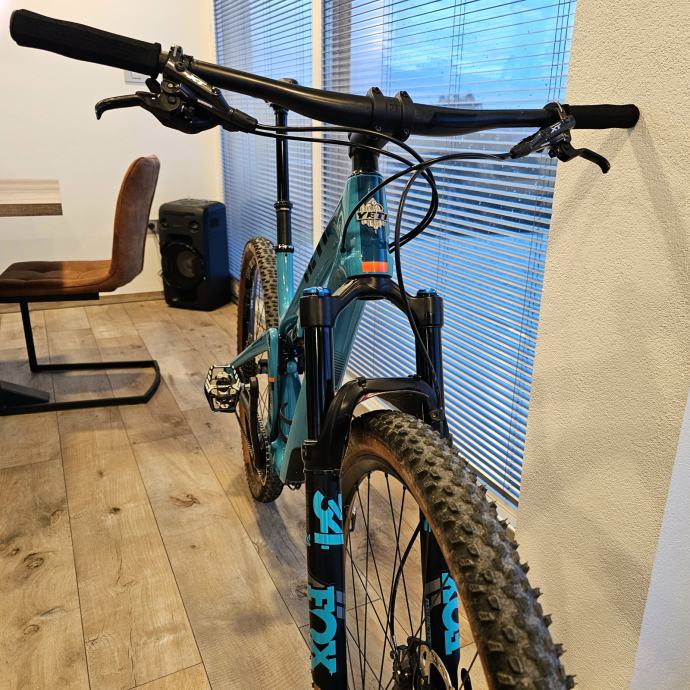 YETI SB 100