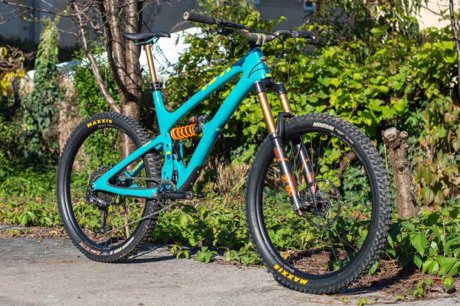 Yeti SB6 turq - Large - Fox Factory