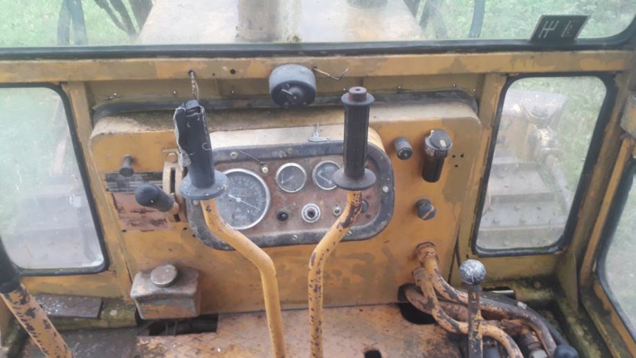 Tg 75 buldozer