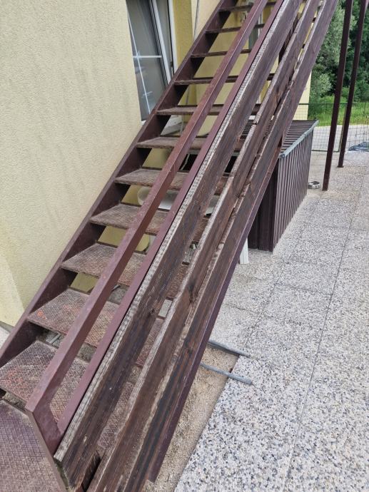 Kovinske zunanje stopnice