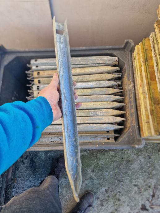 Opažne plošče in kravate armo