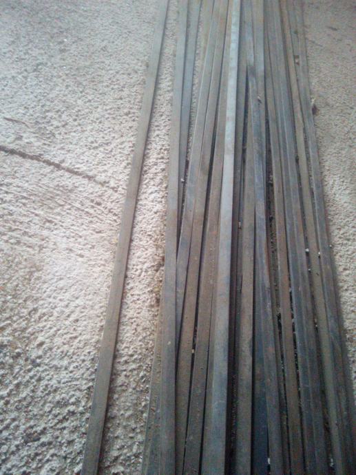 Ploščato železo 20x5 mm