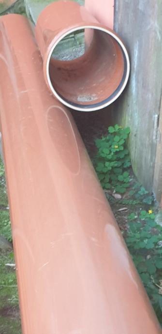 Prodam 3,5 m PVC cev fi 50 cm,SN 8