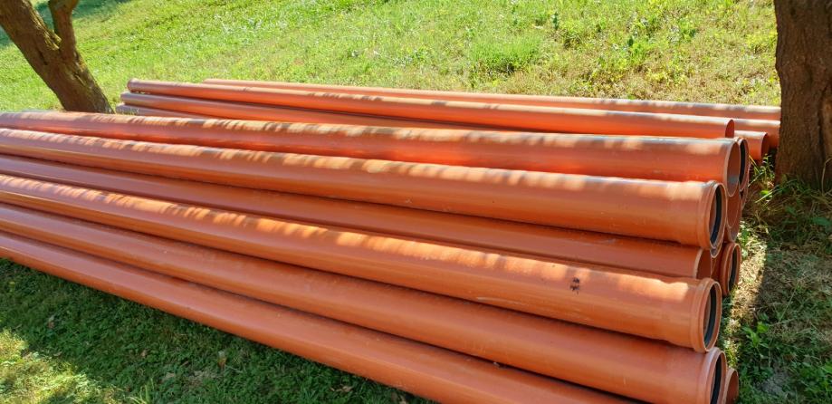 Prodam PVC oranžne kanalizacijske cevi ter trde drenažne
