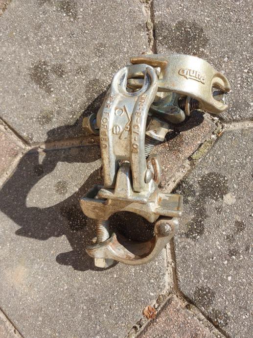 Spojke za cevni oder