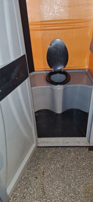 Wc kabina/ kemični wc / dixi