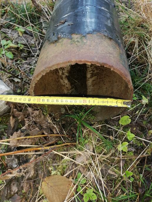 Železne cevi fi 220mm prodamo