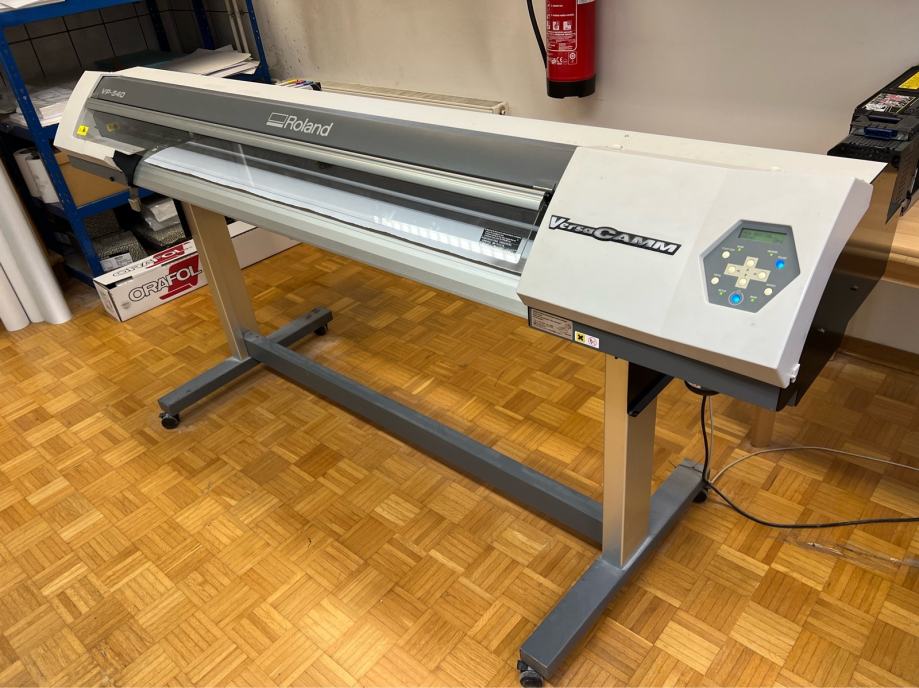 Solventni tiskalnik Roland VP-540 print@cut