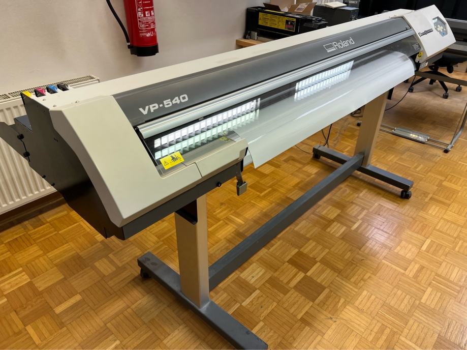 Solventni tiskalnik Roland VP-540 print@cut