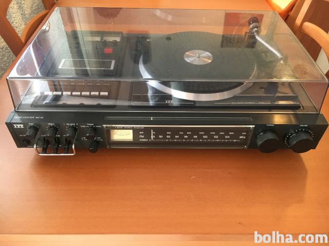 GLASBENI CENTER ITT MC22 (gramofon,kasetnik,tuner)z ZVOČNIKI