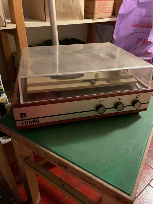 Gramofon Iskra Rondo (retro, za male vinilne plošče)