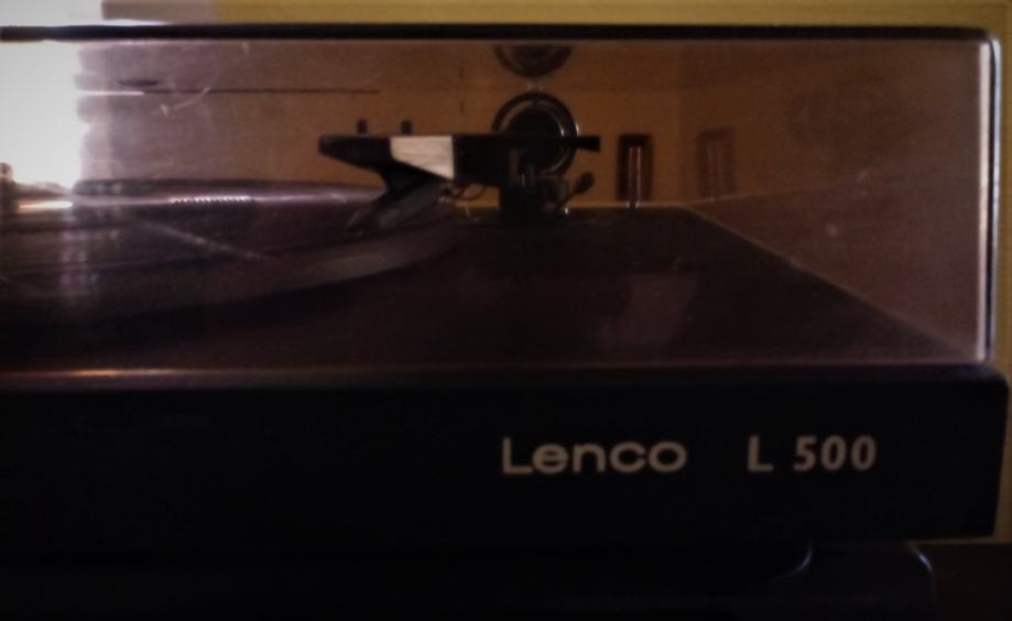 gramofon LENCO - L500