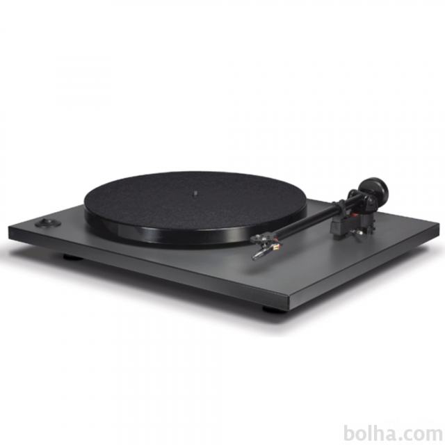 Gramofon NAD C 556 Manual Drive Turntable-Rega Planar 1
