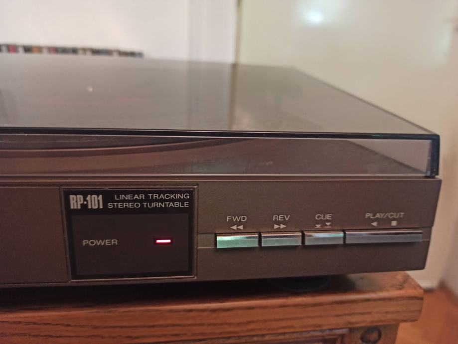 gramofon sharp linear rp 101 prodam