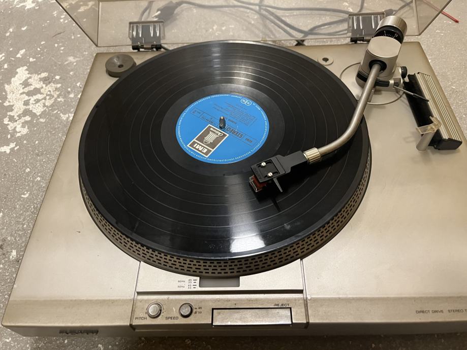 Gramofon Sony retro
