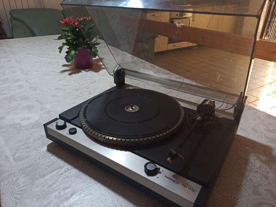 Gramofon Thorens TD-110