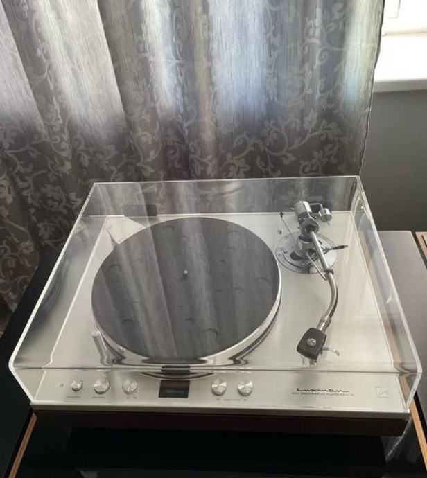Luxman PD-171 turntable + tonearm SME-3010R Gramofon