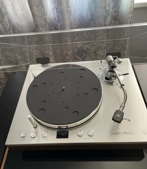 Luxman PD-171 turntable + tonearm SME-3010R Gramofon