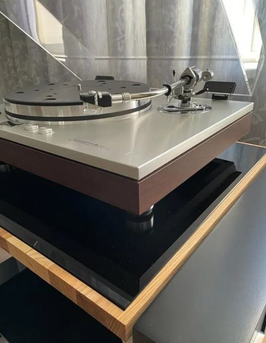 Luxman PD-171 turntable + tonearm SME-3010R Gramofon