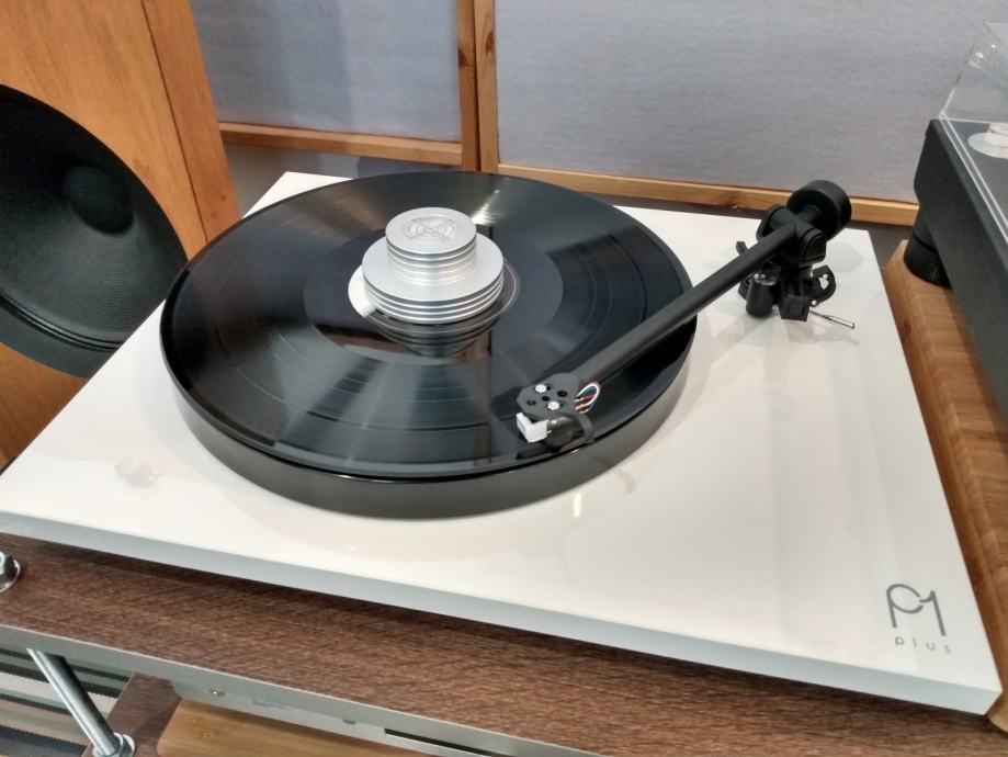 Rega P1 Plus