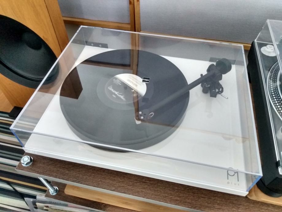 Rega P1 Plus