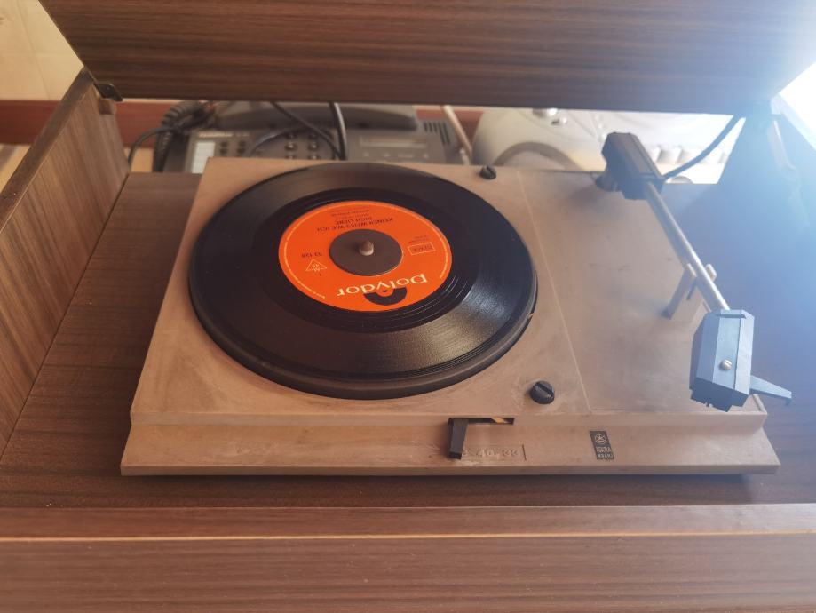 Retro radio/gramofon Trenta