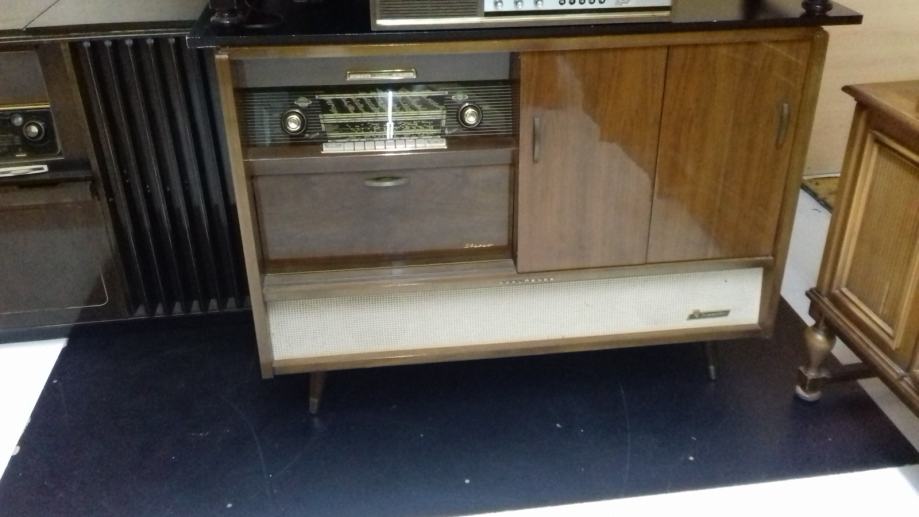 Stara Hifi oprema (gramofoni,radio,televizor,magnetofon)