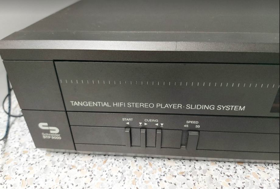 VINTAGE IZVLEČNI TANGENCIALNI GRAMOFON SCHNEIDER STP 9000