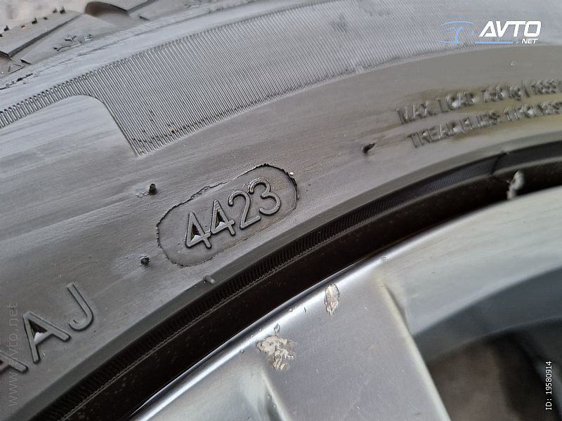 Original VW Passat B8 Monterey zimski set 2023 235/45/18