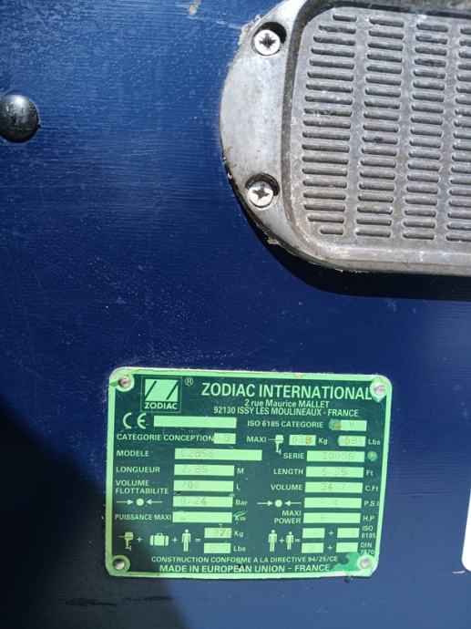 Čoln ZODIAC 285 S in izvenkrmni motor TOHATSU M3,5 BS2