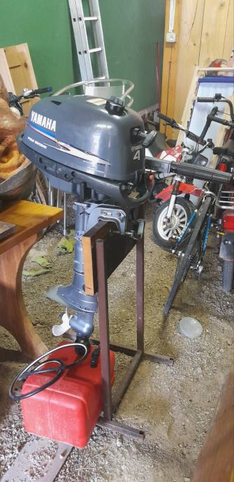 Gumenjak Maestral 9s