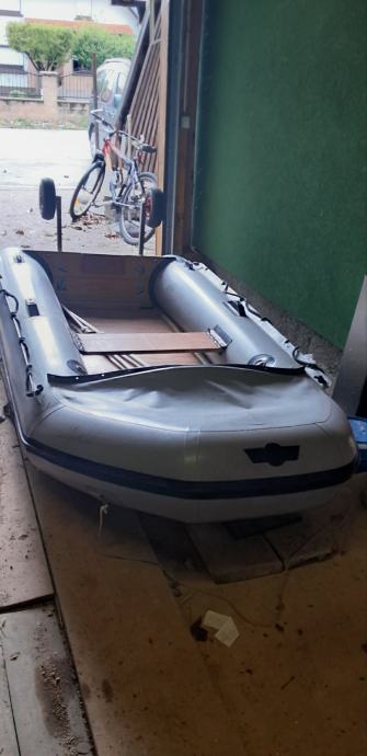 Gumenjak Maestral 9s