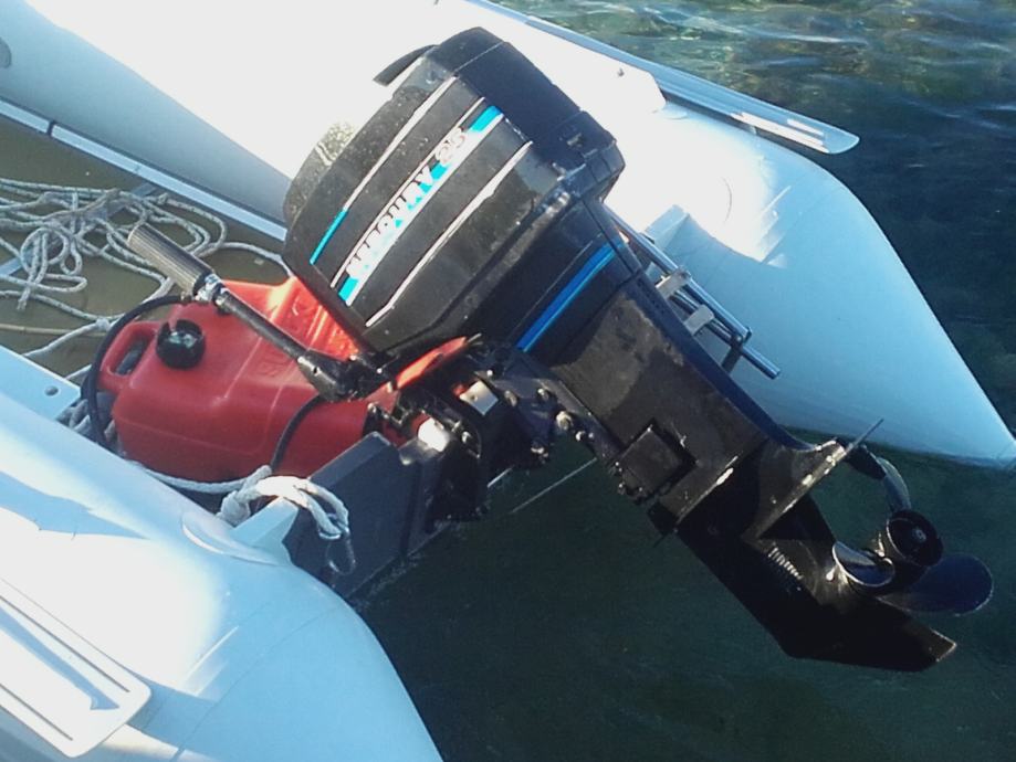 Prodam motorni čoln Brig Baltic 380